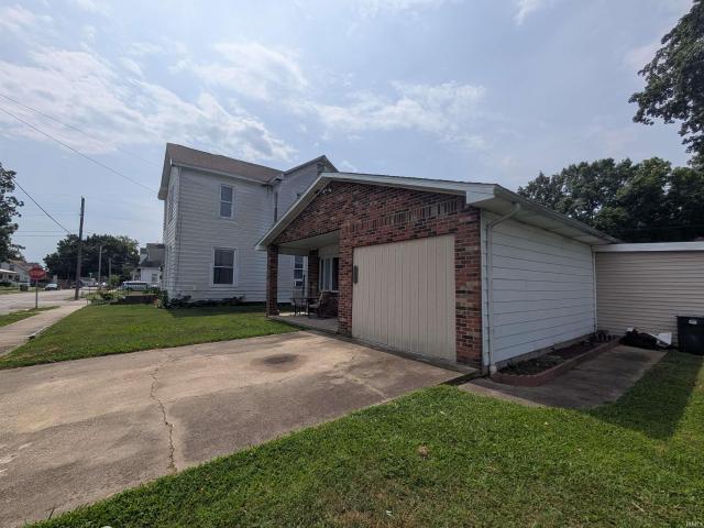 825 Seminary Street
