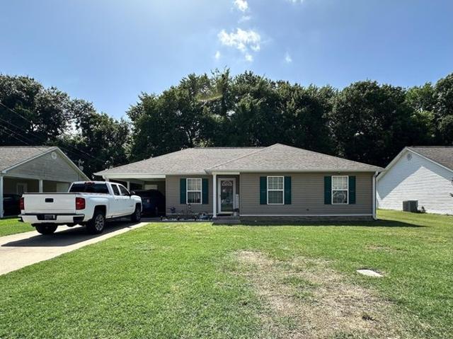 825 Slate Dr, Newbern, TN 38059