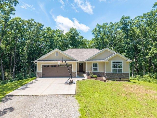 825 State Route Y, Harrisburg, MO 65256