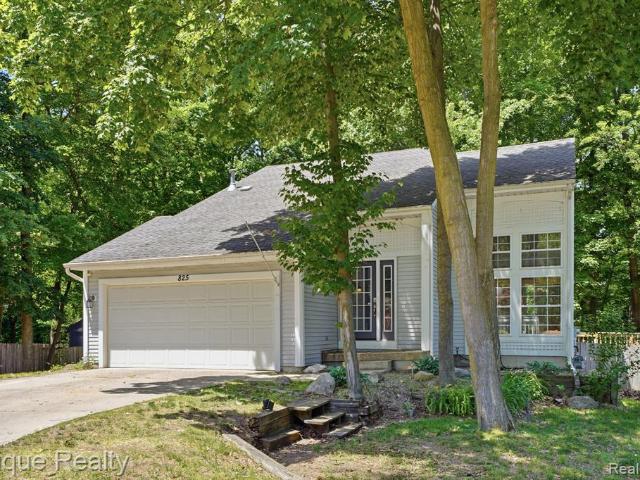 825 Summer Creek Court
