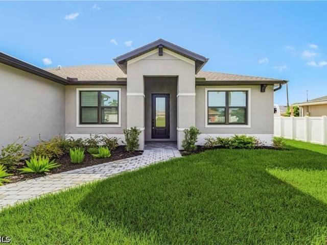825 SW 9th Ct, Cape Coral, FL 33991