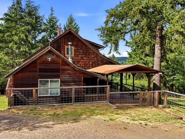 825 SW Pioneer Dr, Willamina, OR 97396