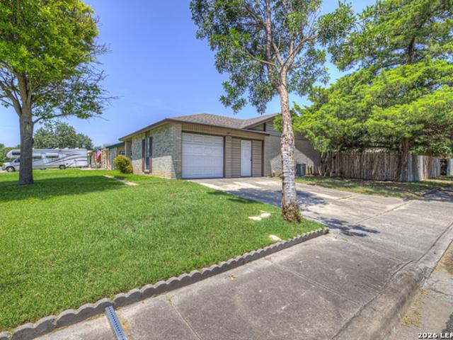 825 Pecan Dr