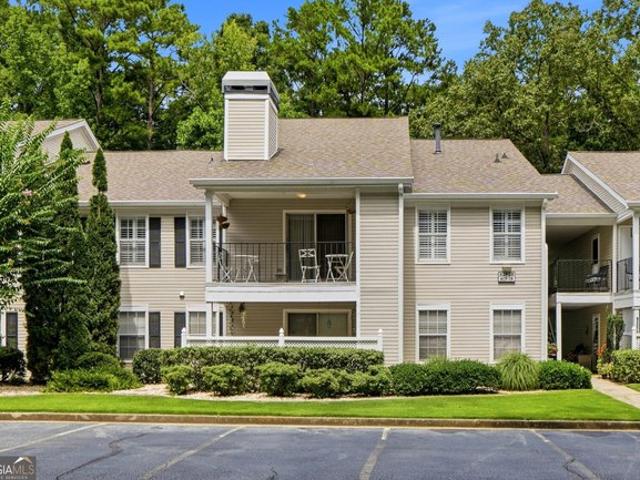825 Ridgefield Dr, Peachtree City, GA 30269
