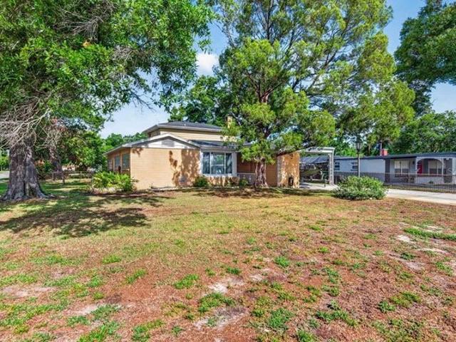 825 W Whatley Pl, Tampa, FL 33604