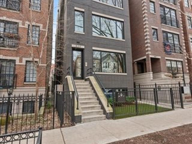 825 W Buckingham Pl Apt 3, Chicago, IL 60657