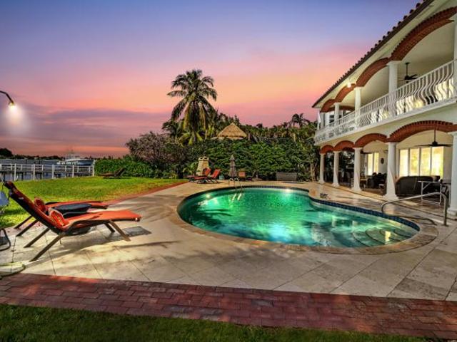 825 W Marbella Ln, Lantana, FL 33462