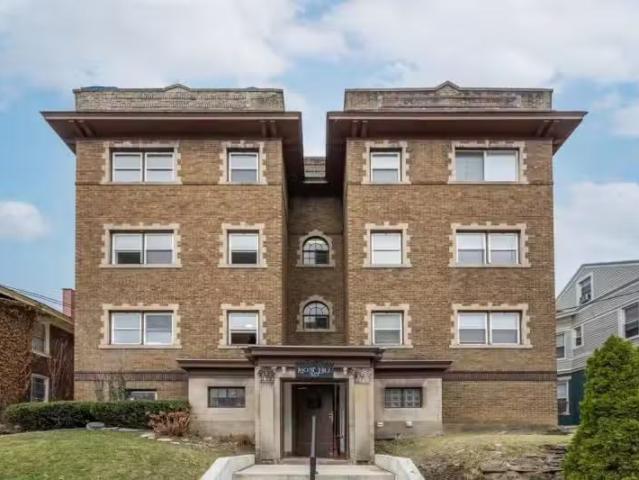 825 Wm H Taft Road, Cincinnati, OH 45206