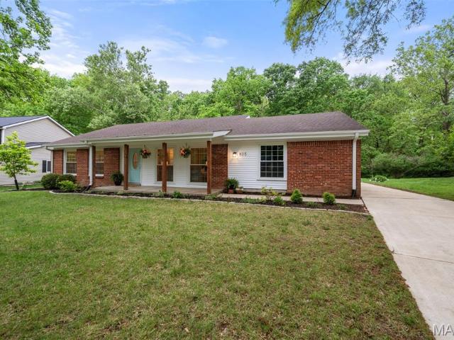825 Windsor Gardens Ct, Ballwin, MO 63021 | MLS #26026 | Compass
