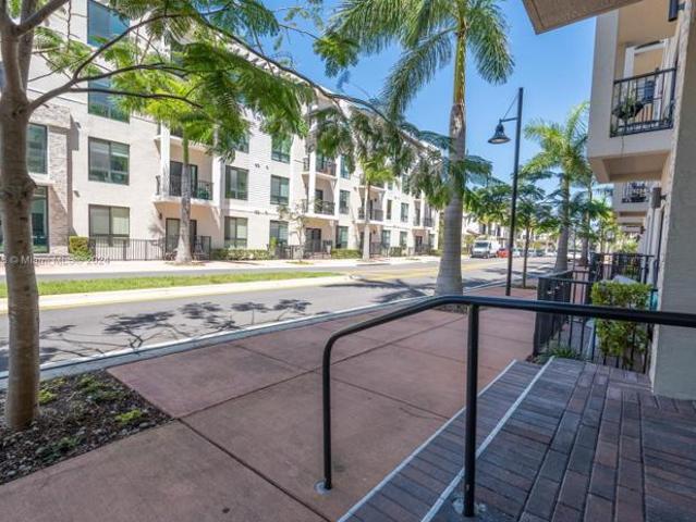 8265 NW 41st St #C 201, Doral, FL 33166