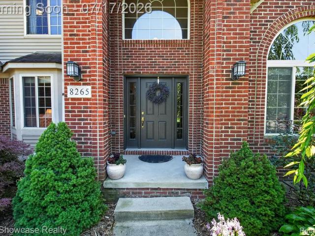 8265 Eastway Drive
