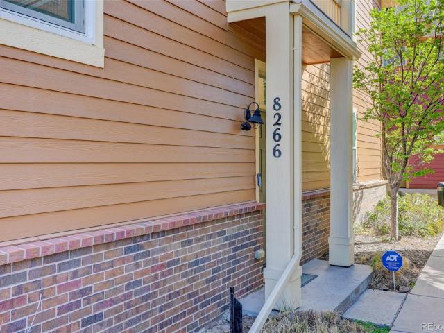 8266 E 24th Drive