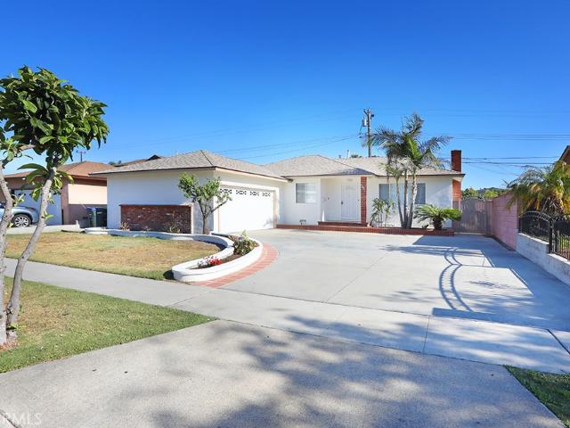 8266 Palais Road