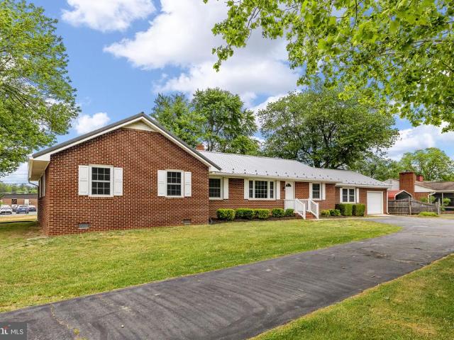 8267 Kings Highway