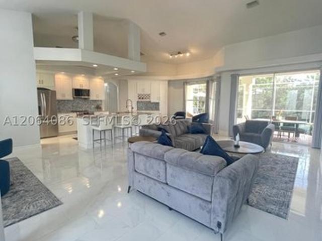 8268 Southwind Bay Cir, Fort Myers, FL 33908