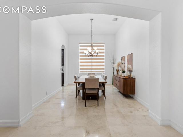 8269 NW 124th Ter, Parkland, FL