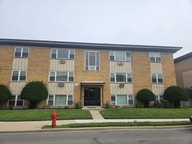 8260 W Oconnor Dr Unit 2NW, River Grove, IL 60171