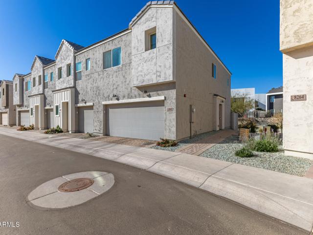 8262 N 22nd Dr, Phoenix, AZ 85021 | Compass