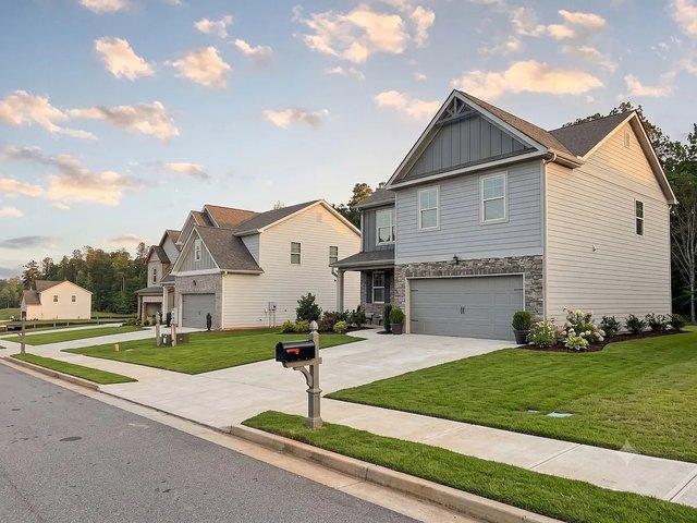 8263 Rivertown Rd, Fairburn, GA 30213