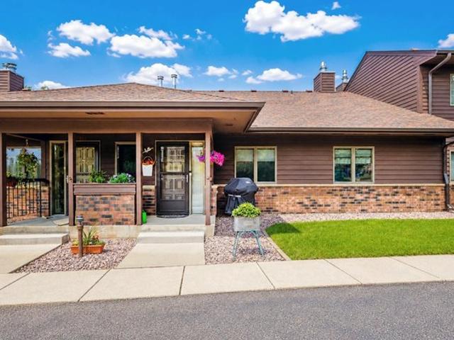 826 4th Ave NE, Waseca, MN 56093