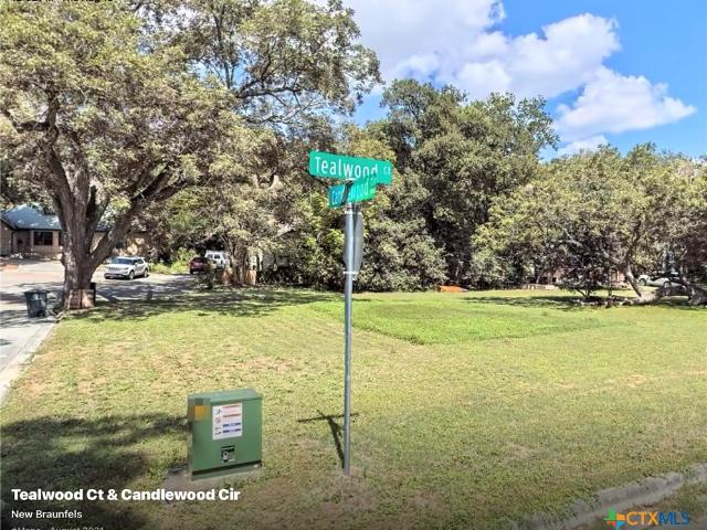 826 Candlewood Circle