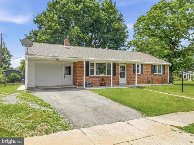 826 Crescent Drive