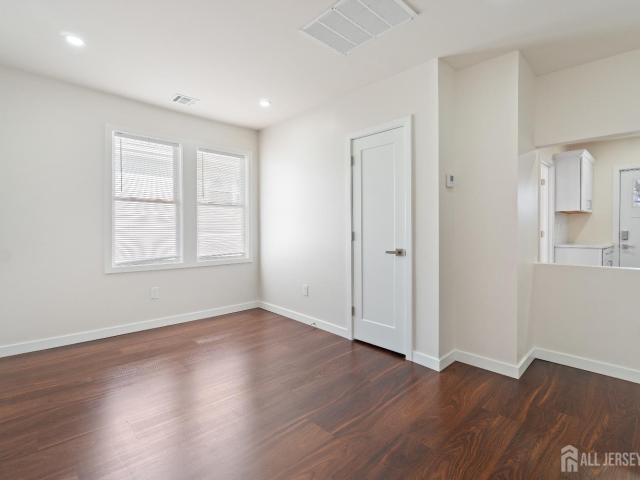 826 George Street 2ndFl