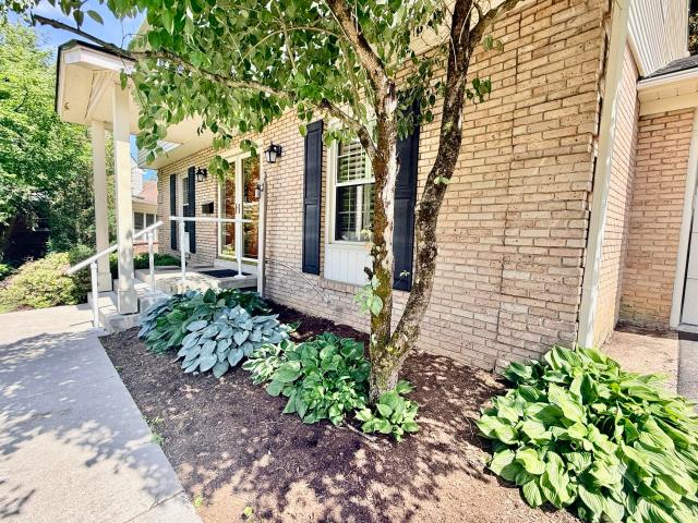826 Glendover Cove