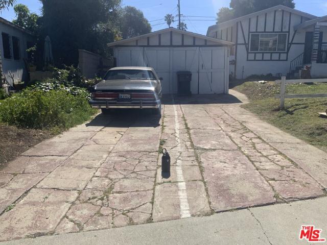 826 E 65th St, Inglewood, CA 90302 | MLS #26718 | Compass