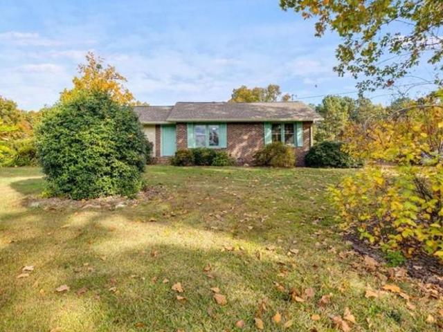 826 Old Temple Rd, Bremen, GA 30110