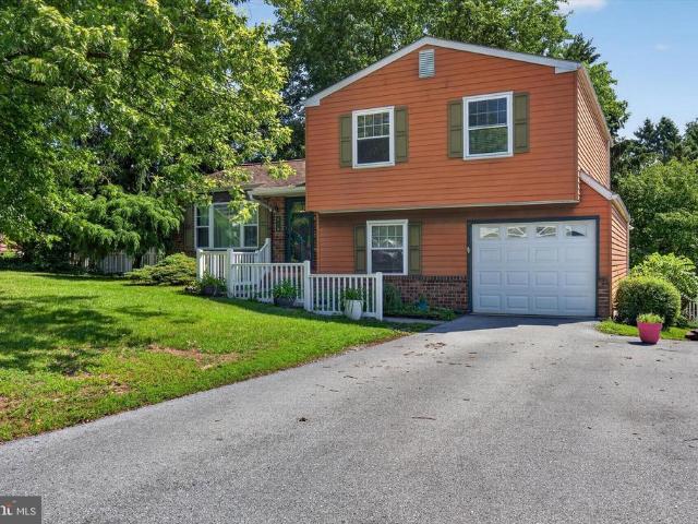 826 Lark Drive