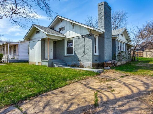826 Mirike Dr, White Settlement, TX 76108 | MLS #21203 | Compass