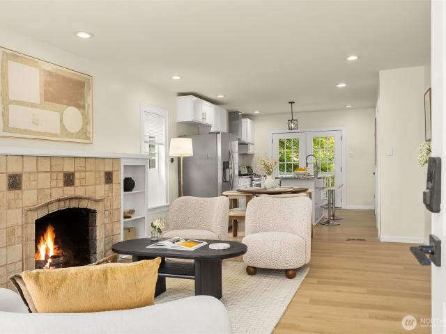 826 NE 80th Street