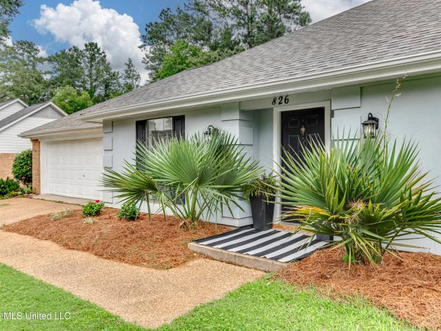 826 Riverchase Drive
