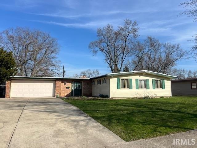 826 Whitehall Dr, South Bend, IN 46615