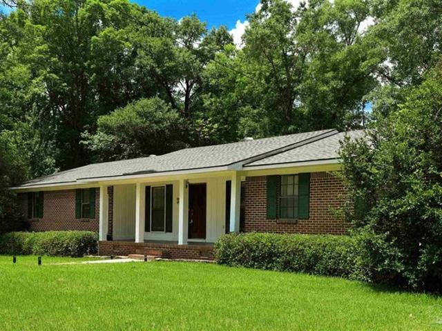 826 Windsorwood Dr, Thomasville, AL 36784