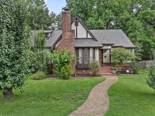 8274 chippingham dr
