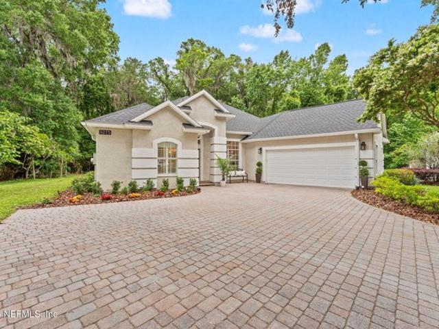 8275 Persimmon Hill Ln, Jacksonville, FL 32256