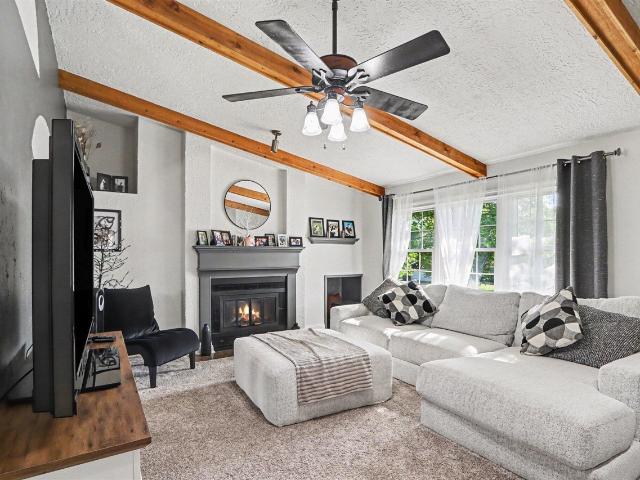 8275 Valleywood Lane
