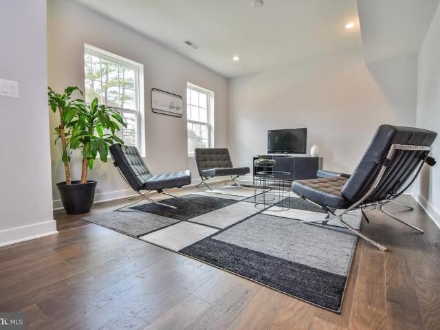 8276 Safarian Way, Alexandria, US, VA