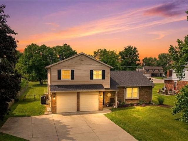 8277 Meadowlark Dr, Franklin, OH 45005