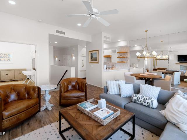 8270 N Hayden Road # Unit 2011