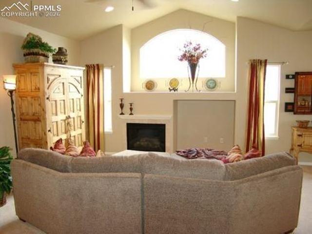 8270 Regiment Ct, Colorado Springs, CO