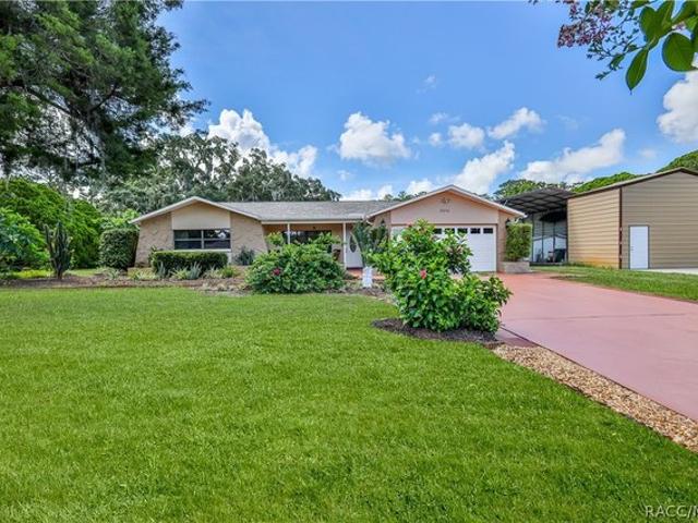 8270 Sycamore Dr, New Port Richey, FL 34654