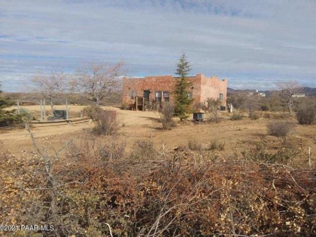 8270 W Northridge Ln, Kirkland, AZ 86332