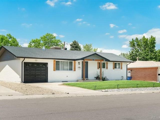 8271 Bluebell Way, Denver, CO 80221