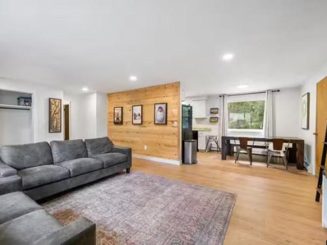 8272 GARNET ST, JUNEAU, AK 99801 Single Family Residence For S.