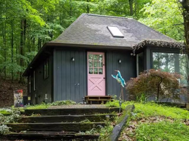 8273 E Fleener Road, Bloomington, IN 47408
