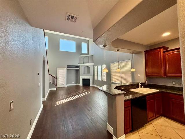 8273 Settlers Inn Court