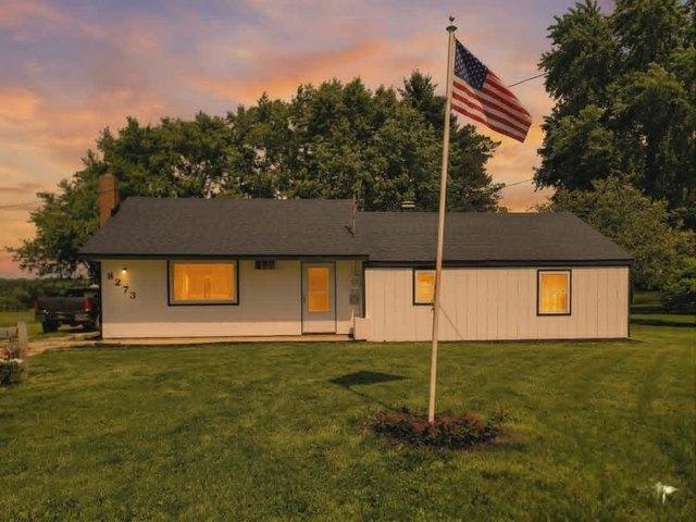 8273 Van Vleet Rd, Gaines, MI 48436